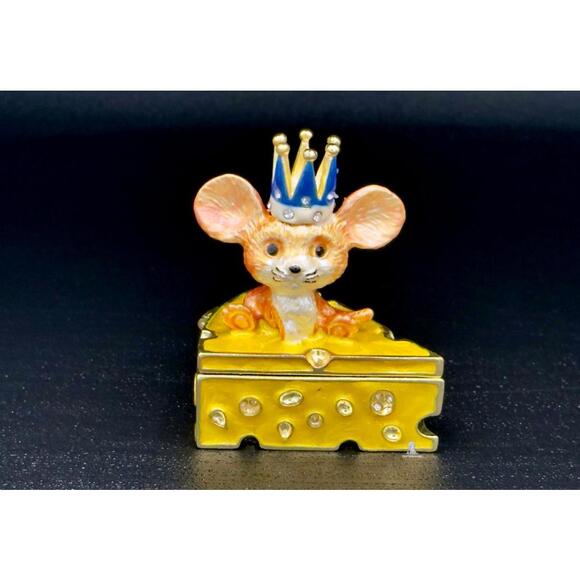 Other | Royal Mouse In Cheese Throne Trinket Box With Rhinestones ...